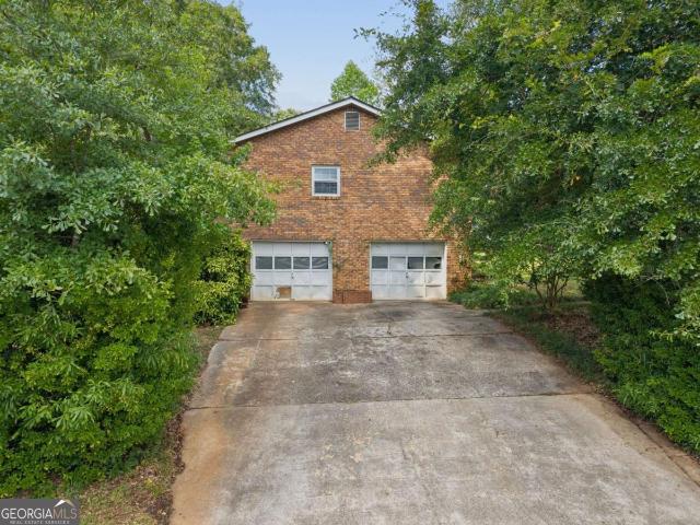 2438 S Hairston Road