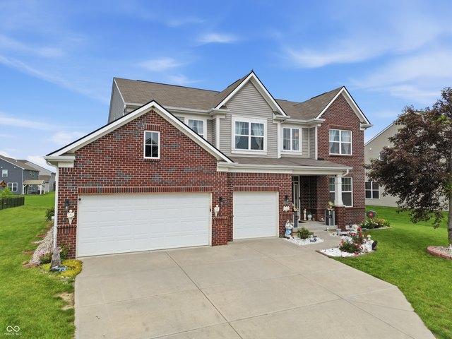 2438 Southward Dr, Greenwood, IN 46143