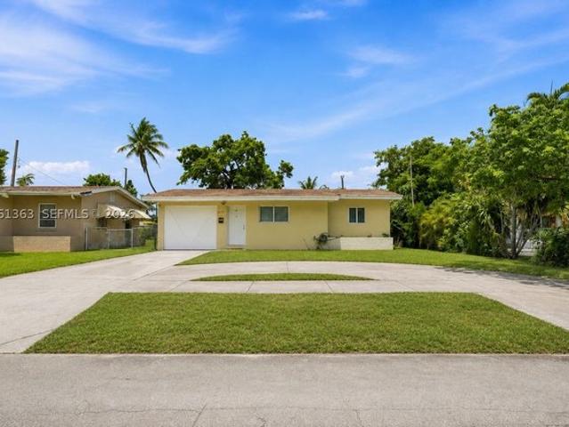 2439 Mayo St, Hollywood, FL 33020