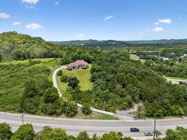 2439 Buena Vista Pike
