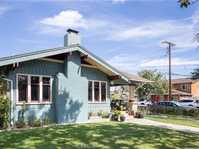 2439 E 6th