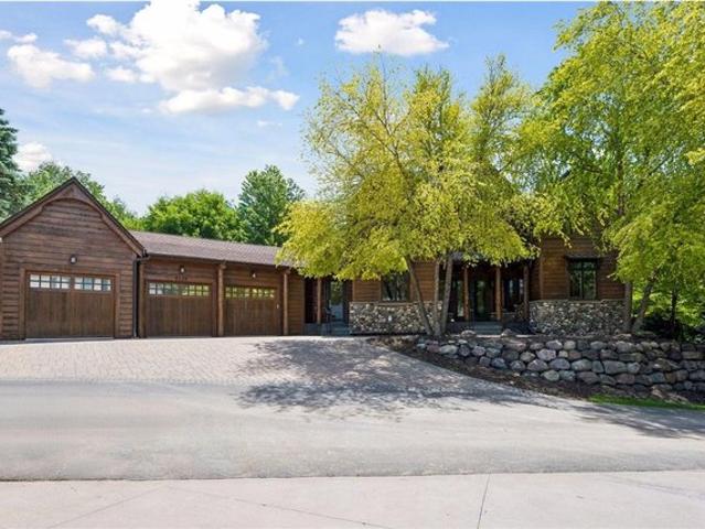 2439 Emerald Trl, Minnetonka, MN 55305