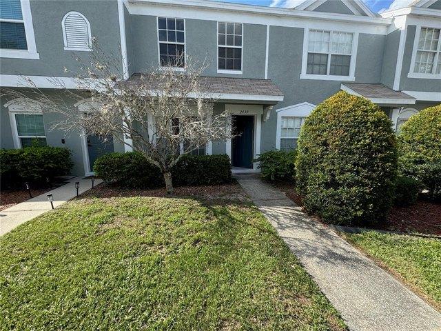 2439 Lake Woodberry Cir, Brandon, FL 33510