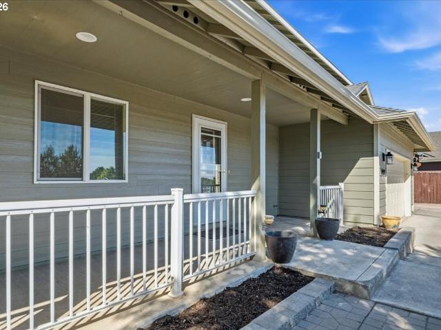 2439 SW 33RD ST