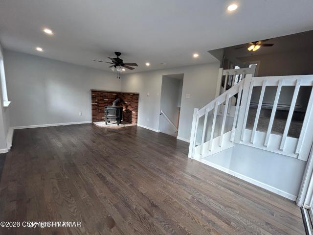 2439 Winding Way