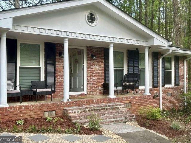 2439 Woodcreek Ct, Tucker, GA 30084