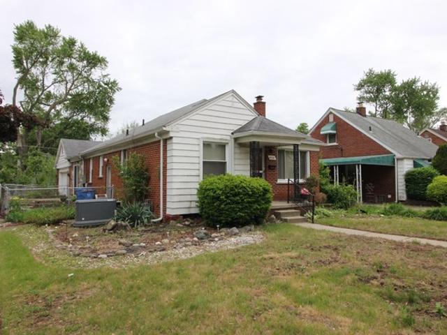 24301 Colgate St, Dearborn Heights, MI 48125
