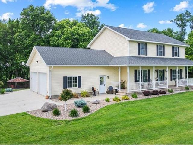 24306 th St, Belview, MN 56214