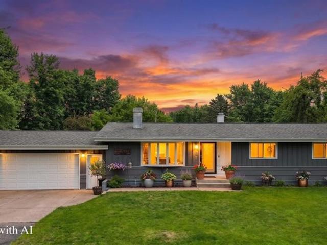 2430 Meadow Ln, Plover, WI 54467