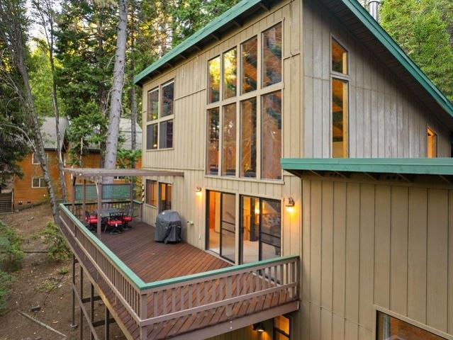 2430 Navajo Dr, Dorrington, CA 95223