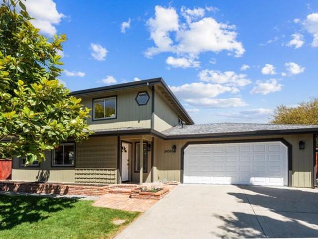 2430 Camden Ct, Santa Cruz, CA 95065