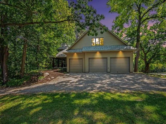 2430 Larpenteur Ave E, Maplewood, MN 55109