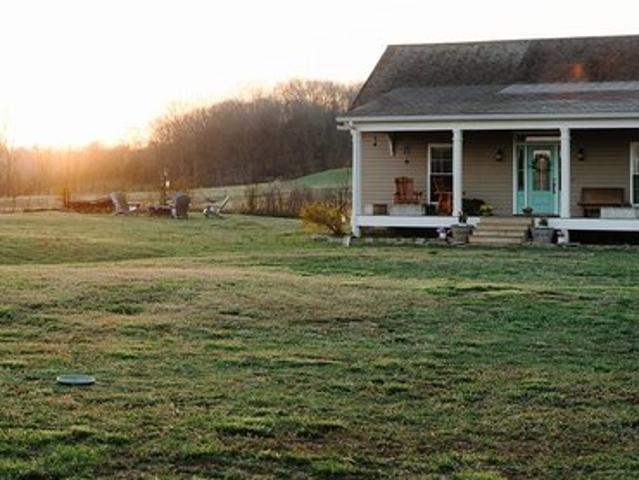 2430 Santa Fe Pike, Columbia, TN 38401