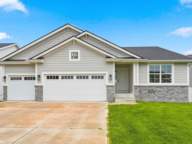 2430 SE 5th St, West Des Moines, IA 50265