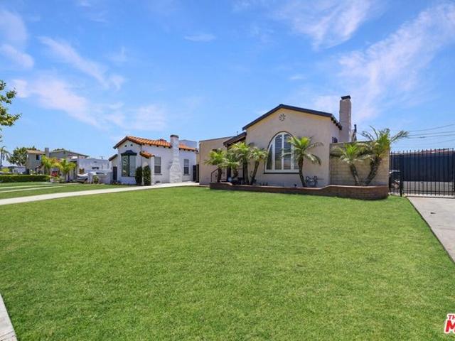 2430 W 77th St, Inglewood, CA 90305