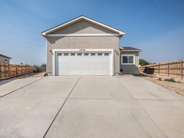 2430 W Cruz Ct, Pueblo, CO 81003