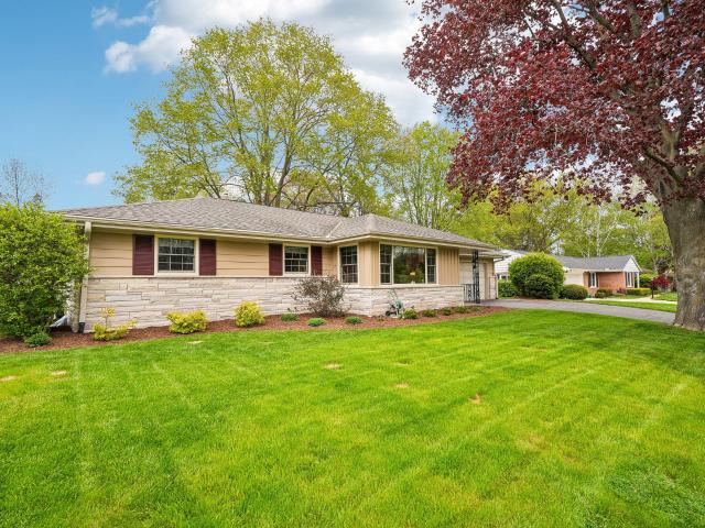 2430 W Apple Tree Rd