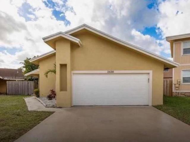 2430 80th Ter SW, Miramar, FL 33025