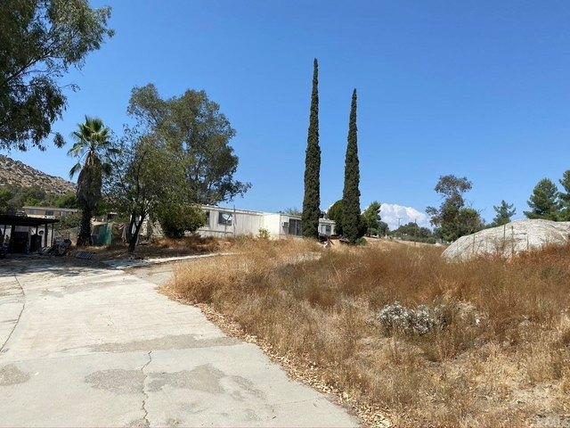 24315 Juniper Flats Rd, Homeland, CA 92548