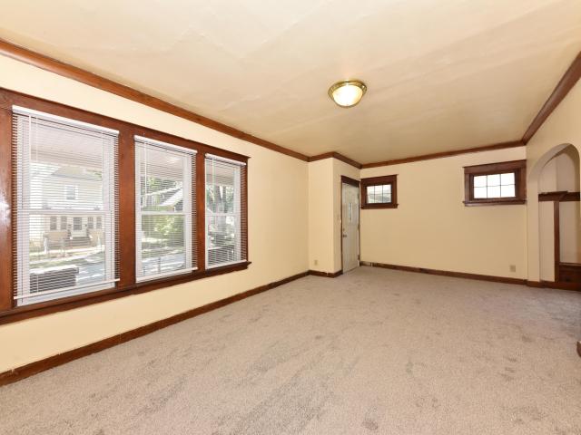 2431 N 45th St, Unit 2433