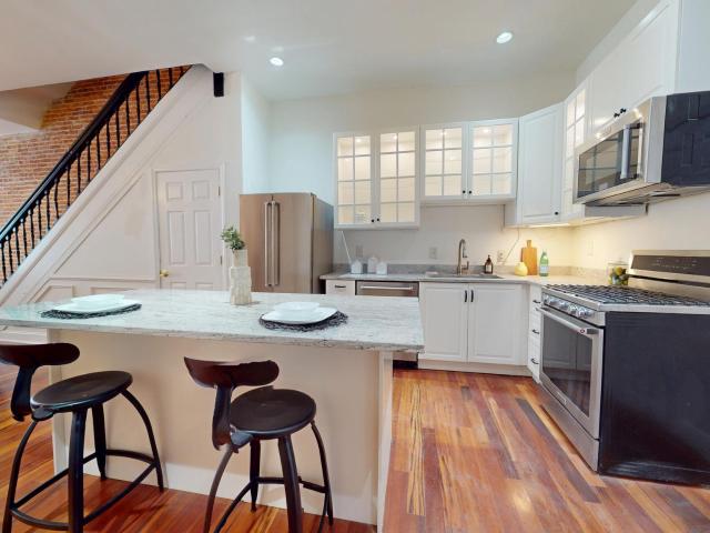 2431 N Calvert St, Baltimore, MD 21218 | MLS #MDBA2222