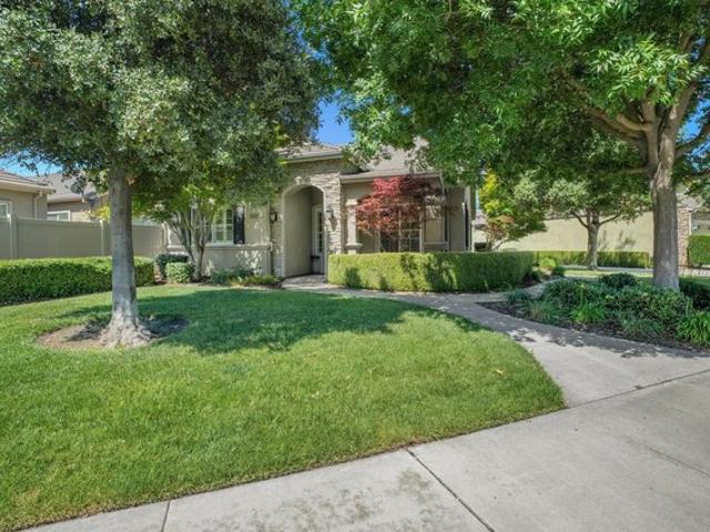 2431 Cypress Point Dr, Turlock, CA 95380