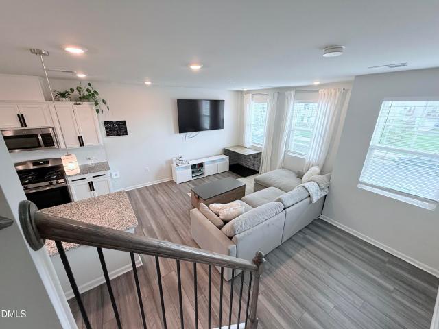 2431 Chert Lane