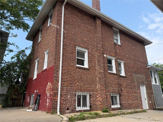 2431 Deerfield Road