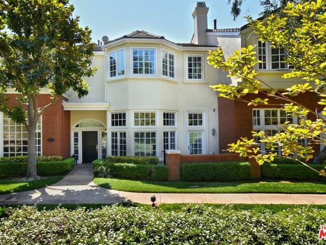 2431 Swanfield Ct, Thousand Oaks, CA 91361