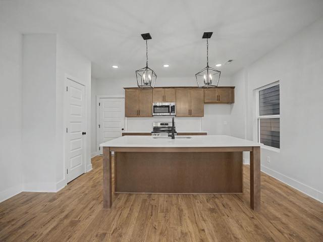 2431 Twill Pl, Chattanooga, TN 37404 | MLS #1533 | Compass