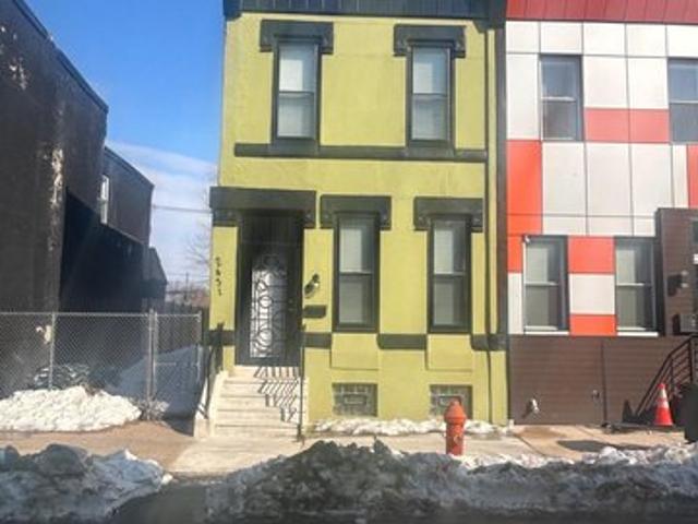 2431 W Norris St, Philadelphia, PA 19121