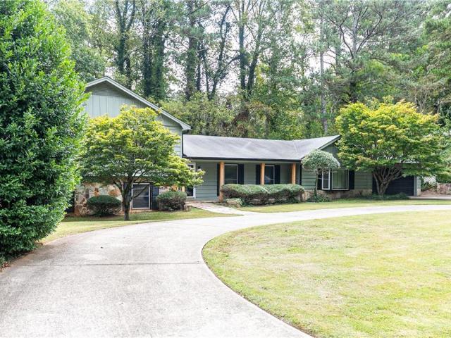 2431 Weatherford Ct, Marietta, GA 30068 | MLS #7660 | Compass
