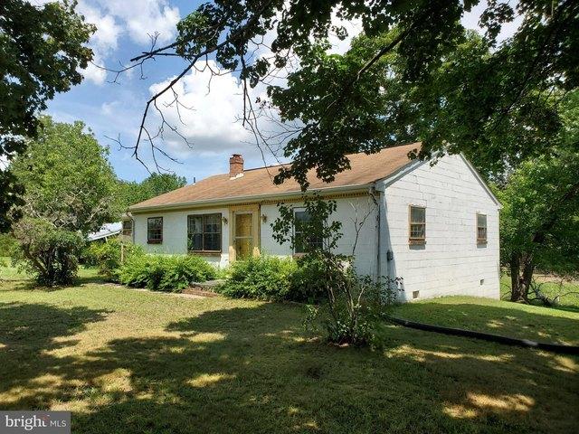 24323 Bagby Rd, Bowling Green, VA 22427