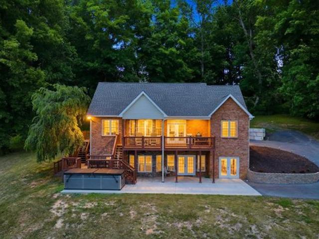 24327 Eagle Site Dr, Abingdon, VA 24211
