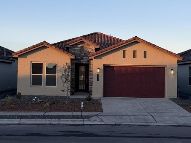 2432 Marble Ave NE, Rio Rancho, NM 87144