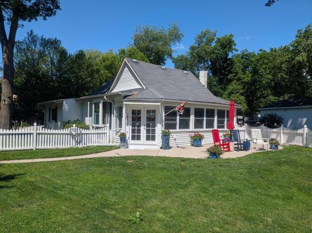 2432 North Shore Dr, Delavan, WI 53115
