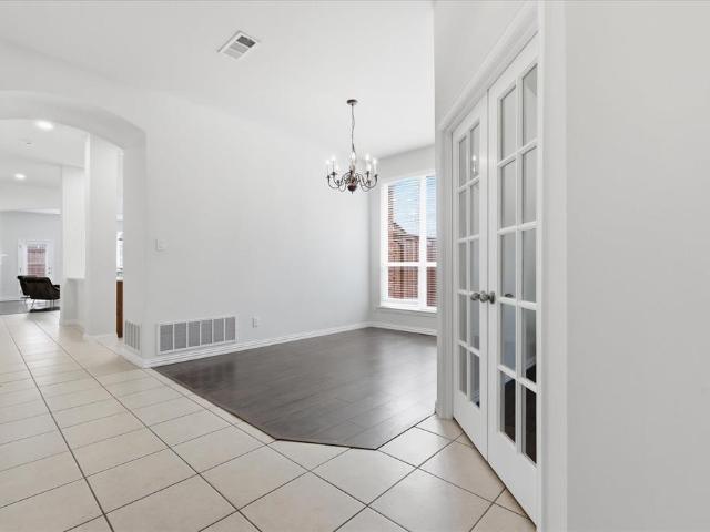 2432 Chesterwood Drive