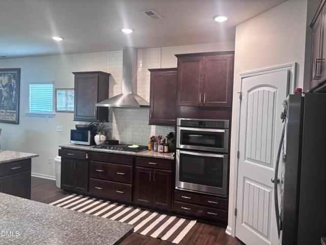 2432 Emily Brk Way