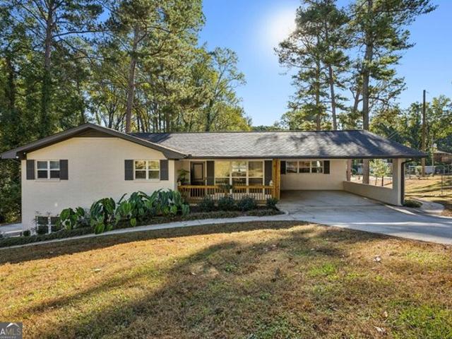 2432 Kelly Lake Dr, Decatur, GA 30032
