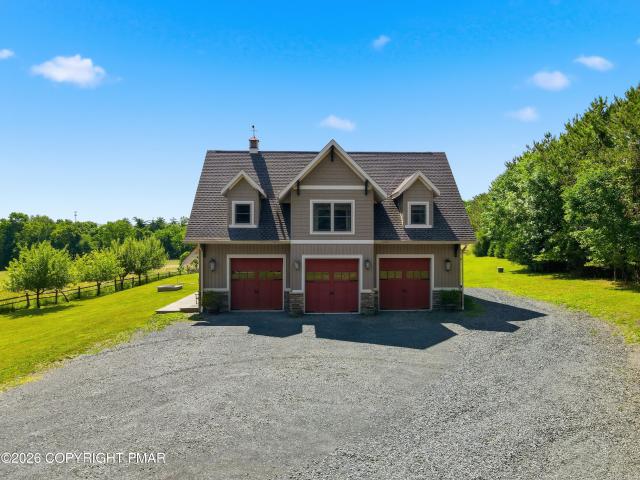 2432 Rimrock Drive