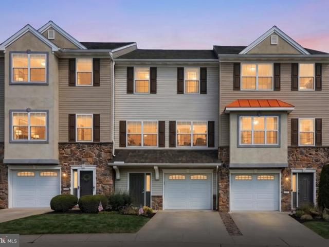2432 Schultz Way, York, PA 17402