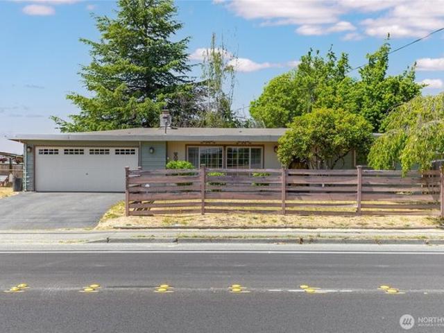 2432 th Ave S, Des Moines, WA 98198