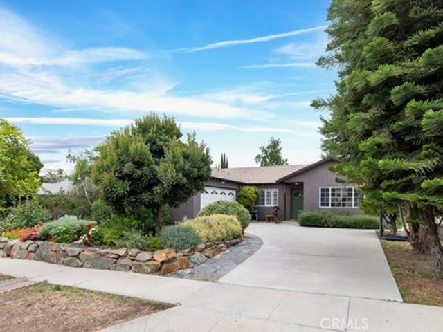 24336 Hartland St, West Hills, CA 91307