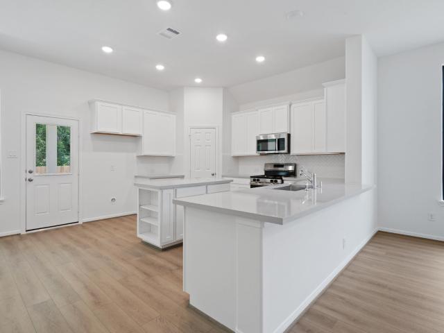 24338 Ponds Creek