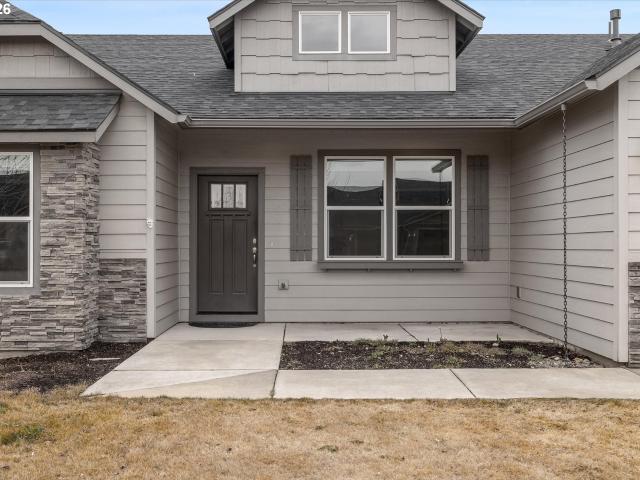 2433 nw hazelwood ave
