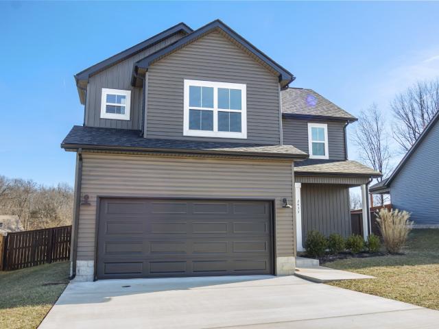 2433 Bucklin Dr