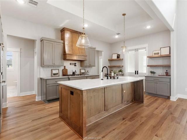 2433 Coronado Estates Drive