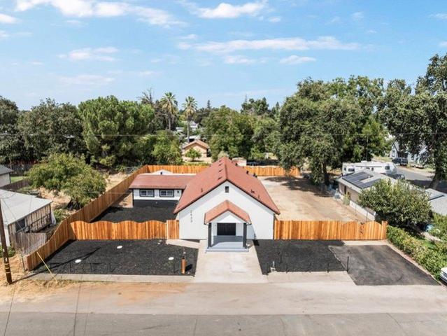 2433 Date St, Live Oak, CA 95953
