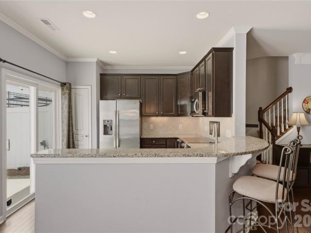 2433 Diplomat Lane