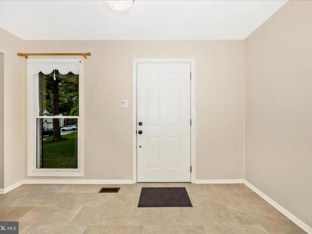 2433 Henslowe Drive